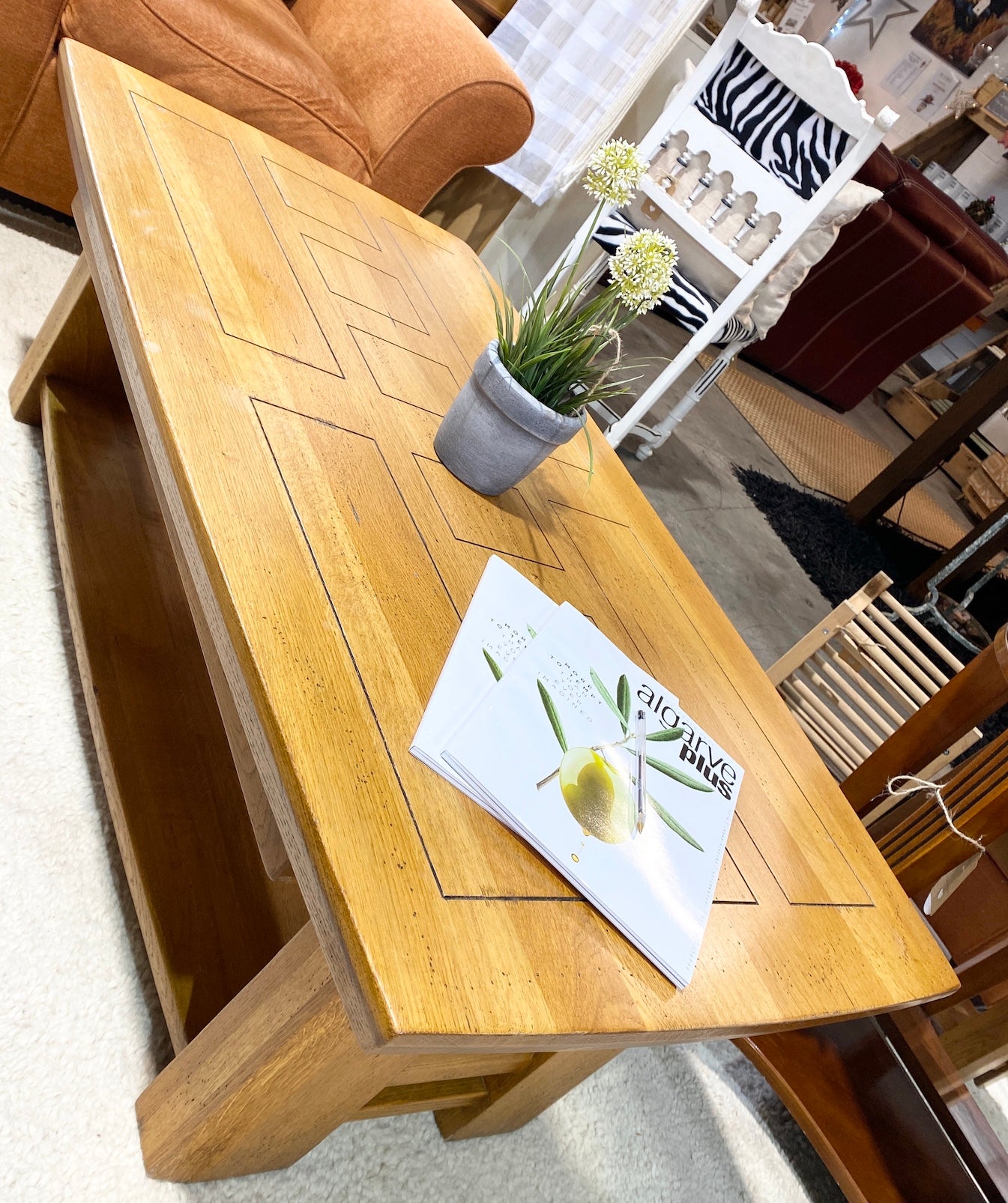 Wood Coffee Table – Kit & Caboodle